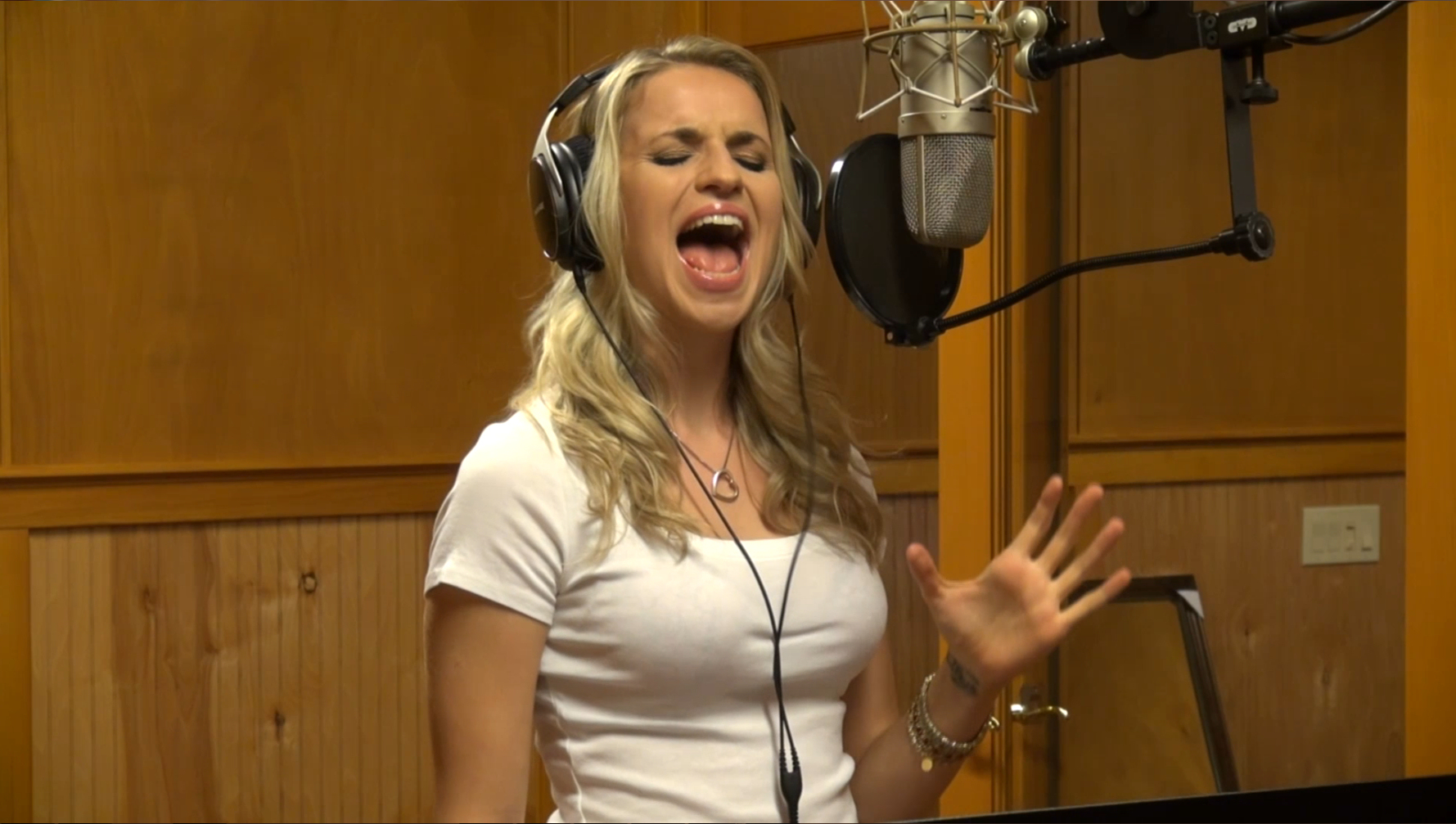 Gabriela Gun (Gunčíková) / Stay With Me Baby / Ruby Turner ...