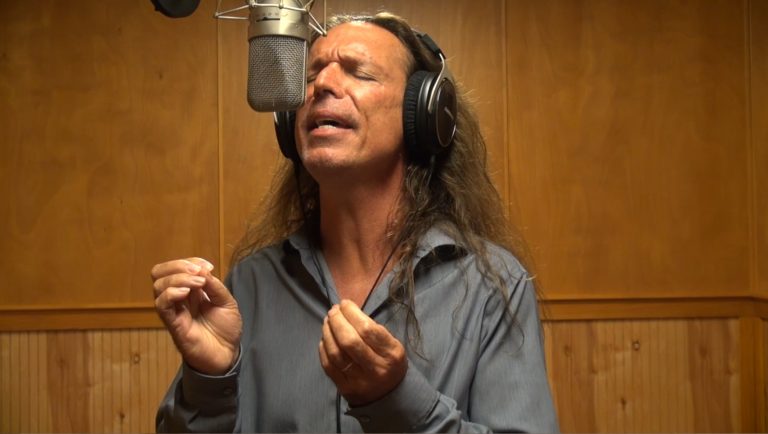 How To Blend Head and Chest Voice - Full Demo and Tutorial