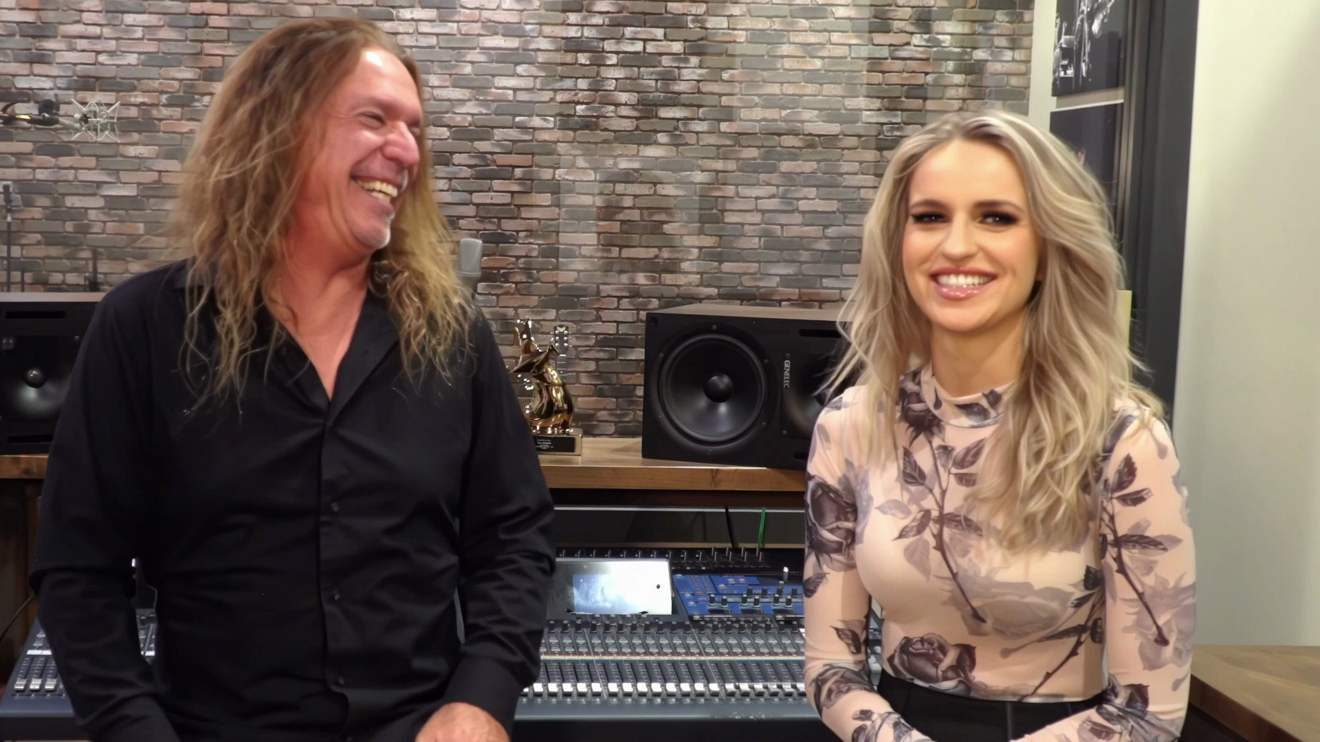 Does Just Singing Scales Make You Better? Gabbi Gun and Ken Tamplin ...