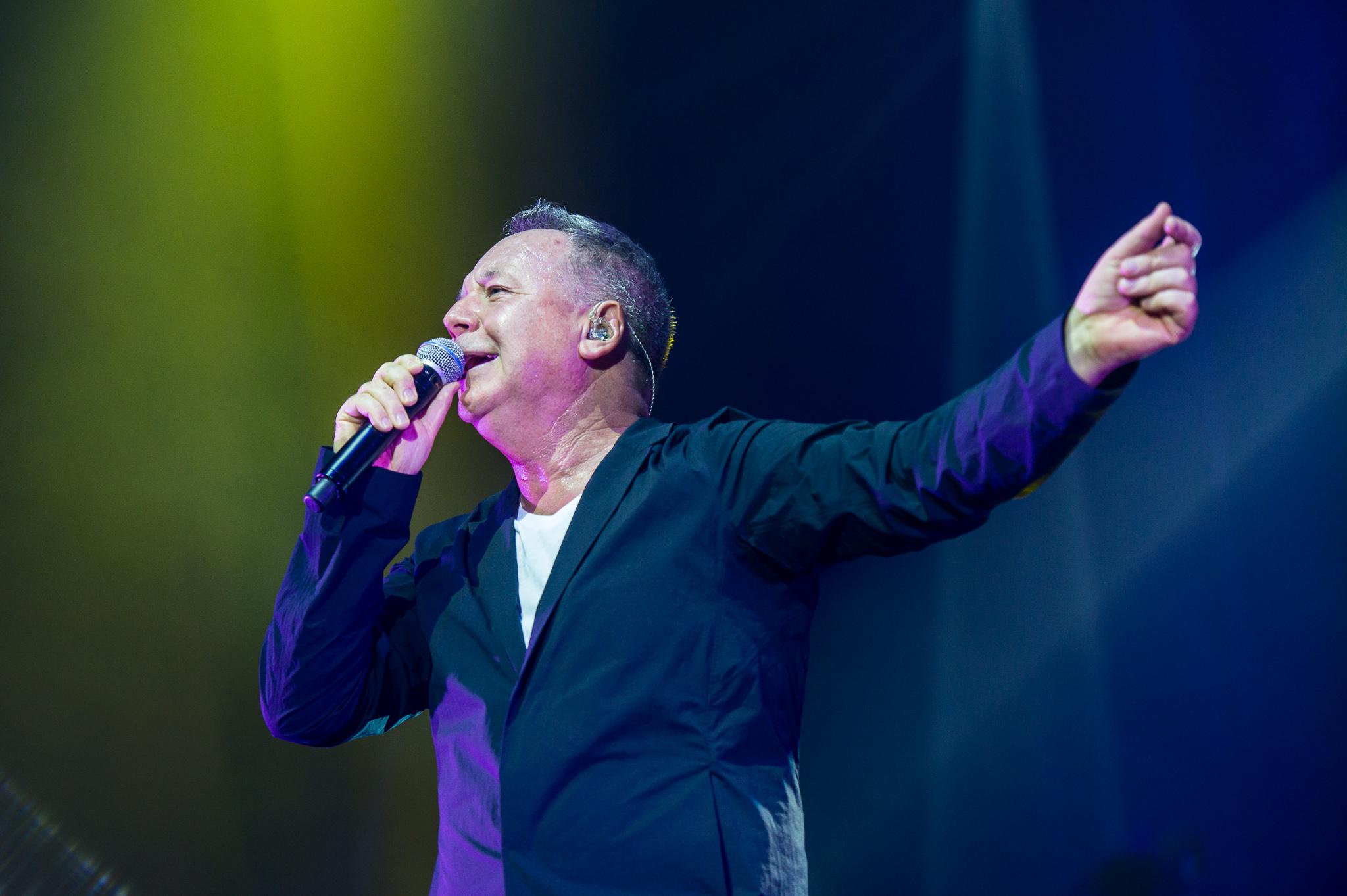 Captivating the Globe: Albanian Singers' Trailblazing Musical Influence